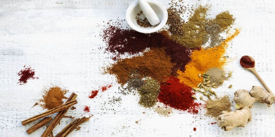 6 Manieren om je eten op smaak te brengen zonder zout