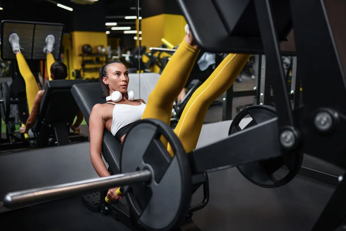Welke beenspieren train je precies met de leg press machine?